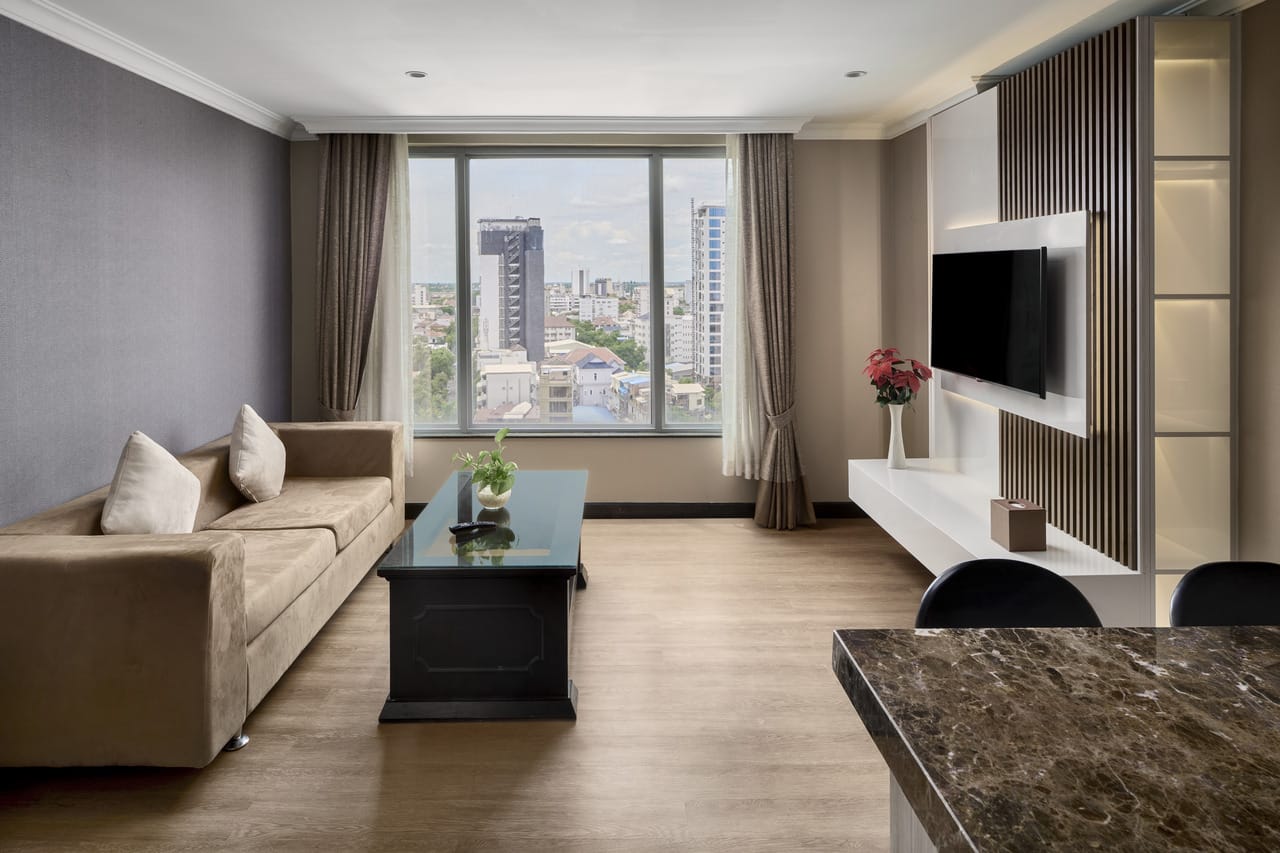 Caravan Hotel by EHM - Phnom Penh Oasis